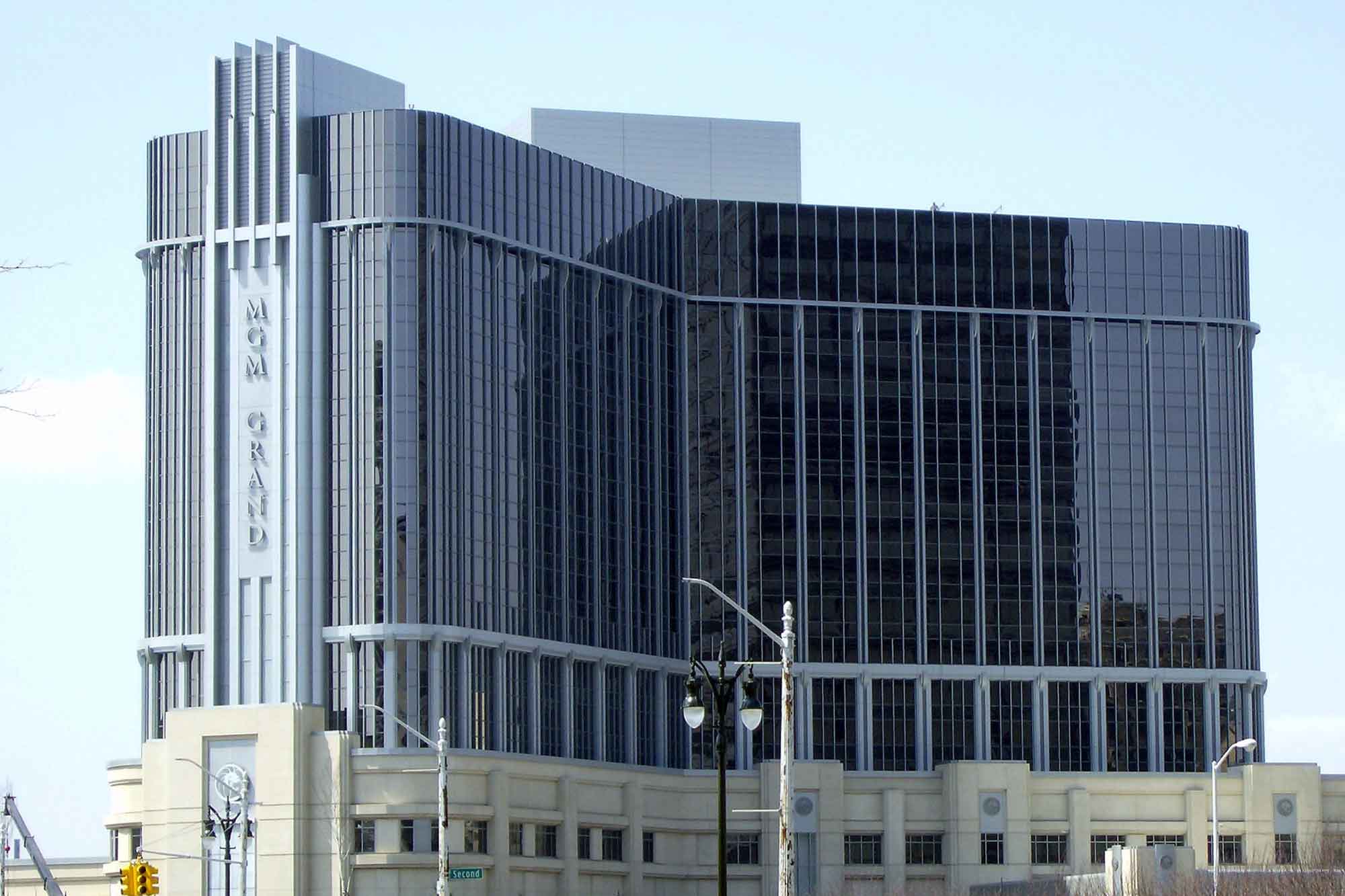 MGM Grand Detroit Sued Over Unpaid $127K Blackjack Jackpot - The Sweat